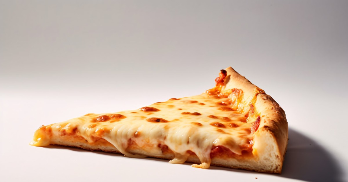 Une part de pizza avec du fromage qui en dégouline 23